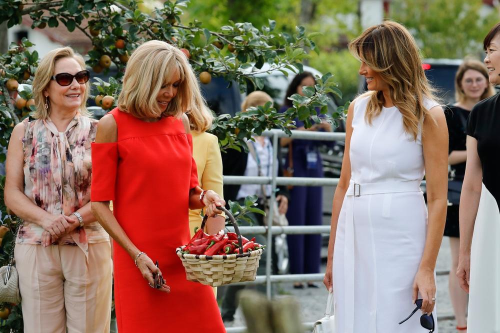How to look young after 60: Just look at Brigitte Macron! (PHOTO ...