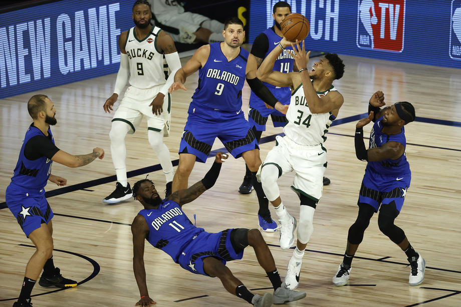 Milwaukee and Janis make a turnaround in the playoff series with ...