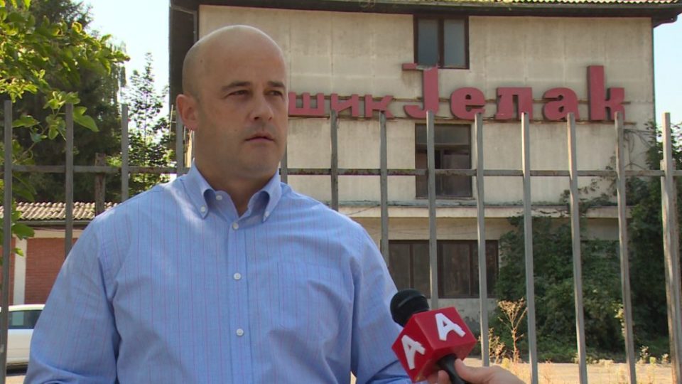 MP Veljanovski asked the Public Prosecutor's Office to open a case for ...