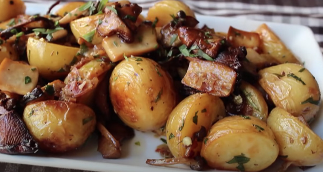 A plate full of health: Salad with boletus and potatoes - Free Press
