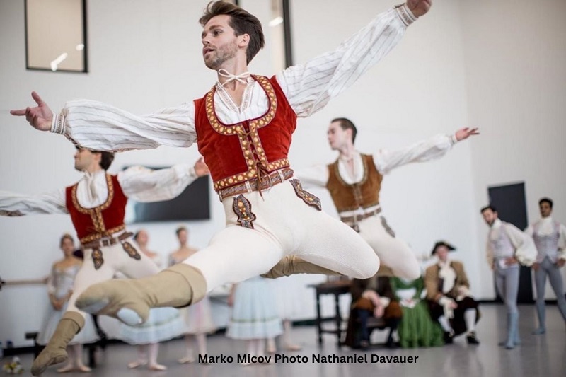 Interview with the ballet dancer Marko Mitsov: Communication with the ...