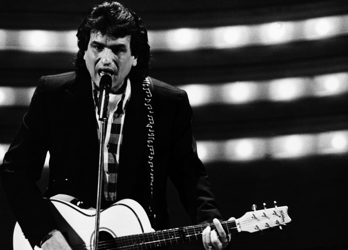 The life story of Toto Cutugno: He participated 15 times in "Sanremo ...