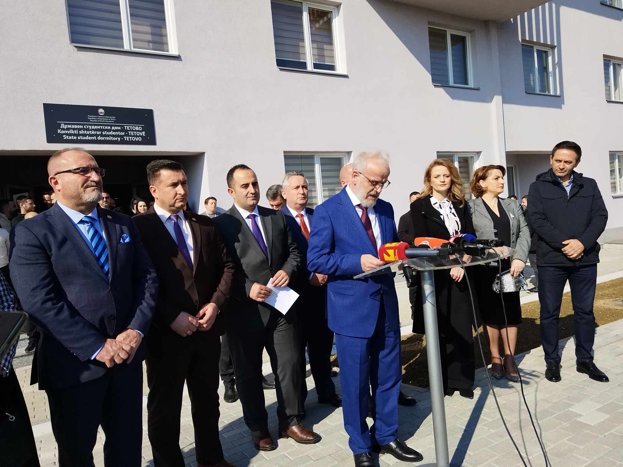Xhaferi visited Tetovo, visited the student dormitory of the state ...