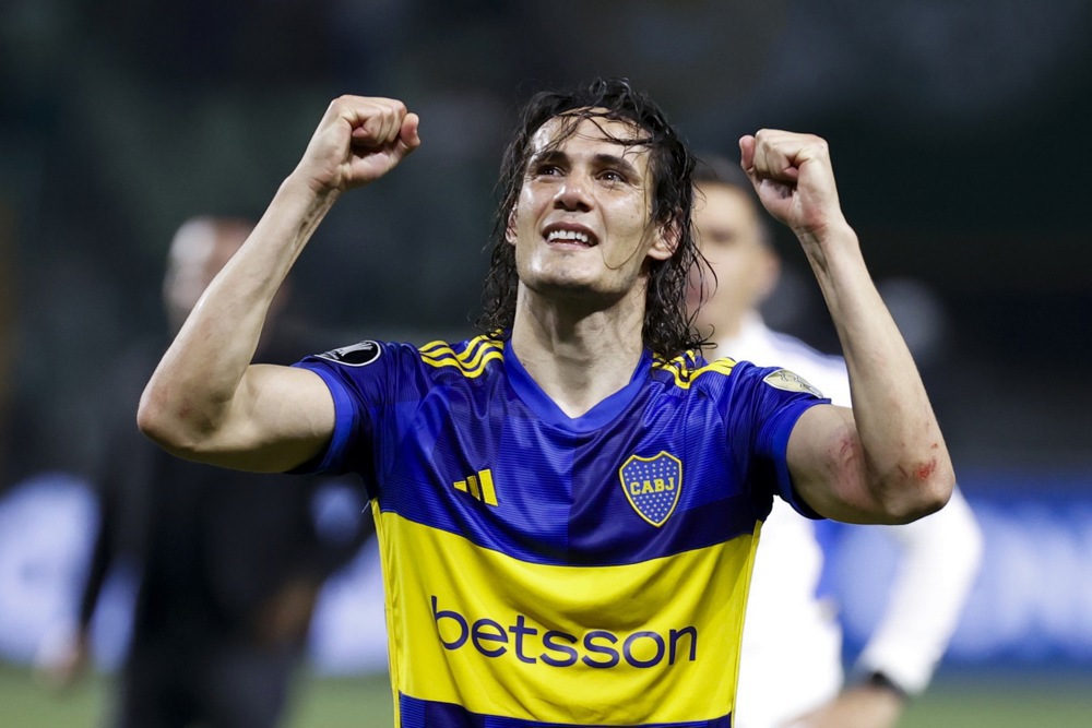 VIDEO | Class is eternal: Cavani's masterful scissor goal - Free Press