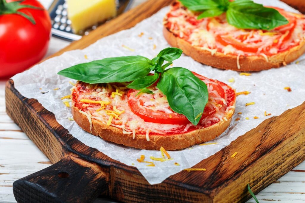 Quick Breakfast Pizza Recipe: How to Make a Delicious Meal in an Hour ...