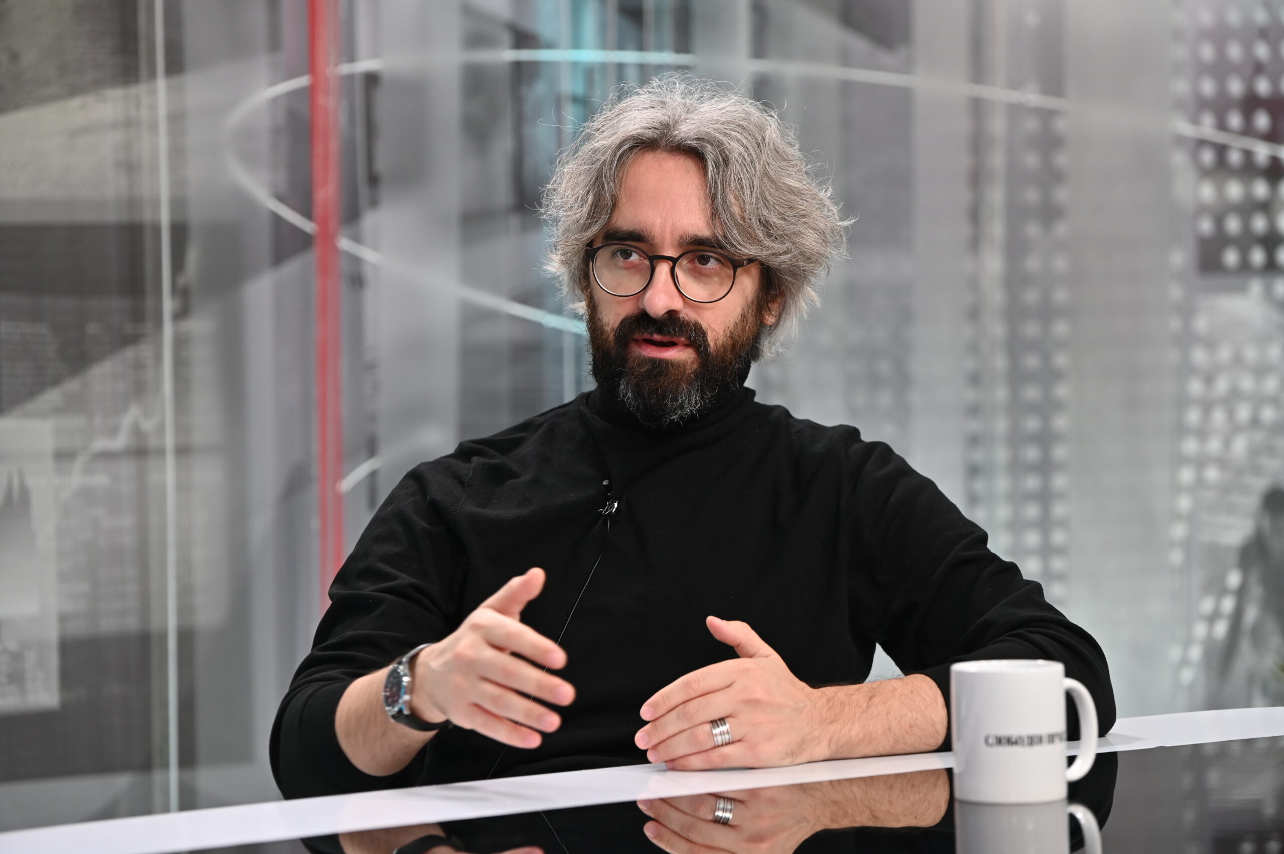 Апасиев наведува пет правни аргументи зошто Уставен треба да го поништи ...