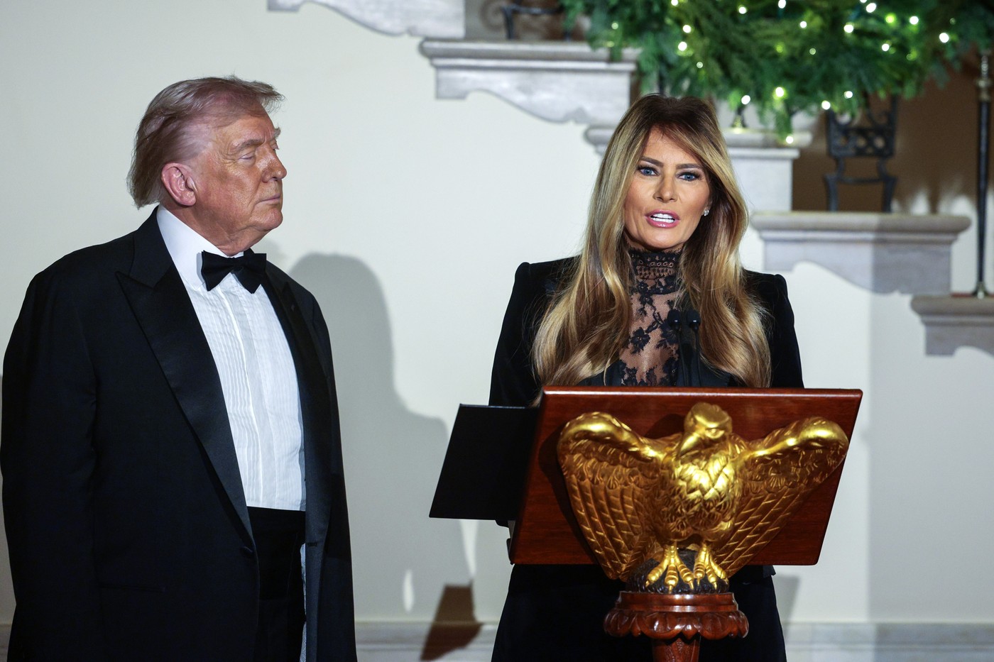 FOTO | Melania Trumps gewagter Look: Die First Lady bezauberte beim ...